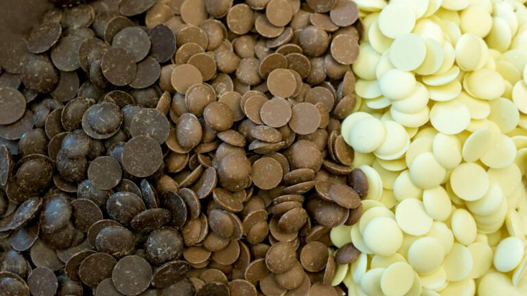 Diferentes Tipos de Chocolate: Um Guia Completo - Java Chocolates